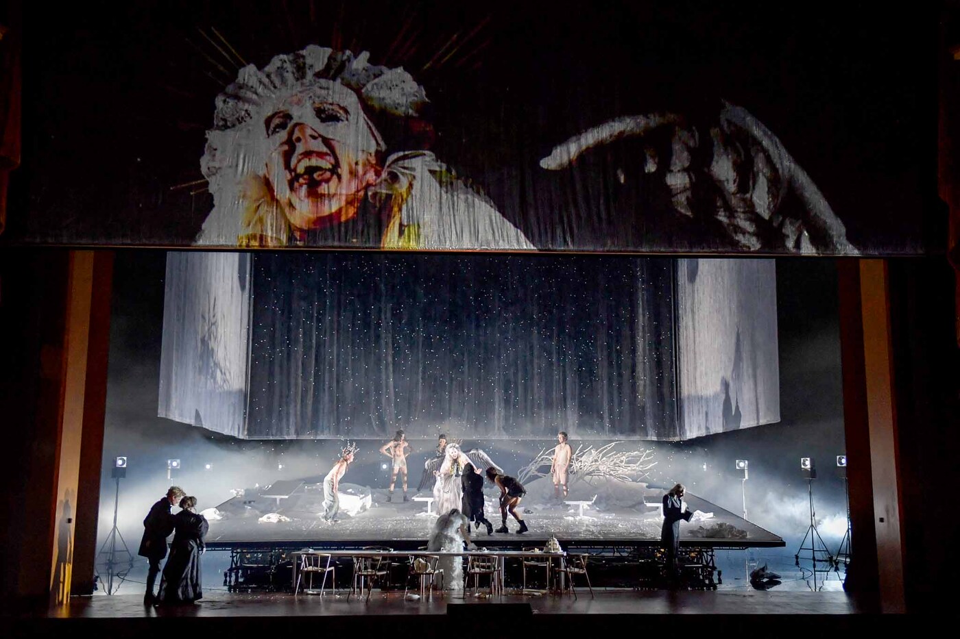 Innocence - Stücke - Semperoper Dresden